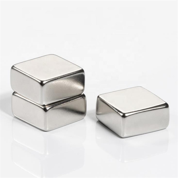 China Sintered permanent magnetic blocks with strong magnet ...